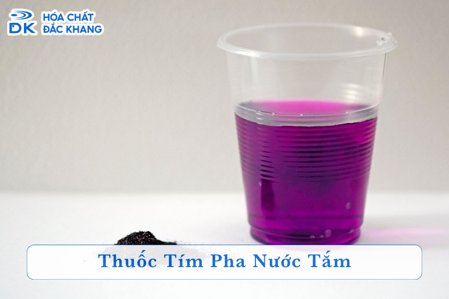 Hướng Dẫn Dùng Thuốc Tím Pha Nước Tắm Đúng Cách, An Toàn